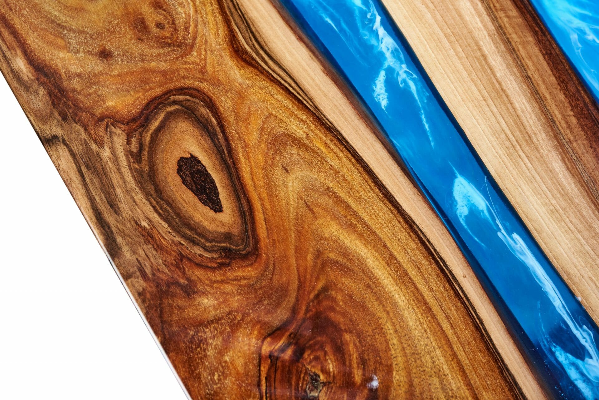 Resin Charcuterie Board: Where Art Meets Appetite!