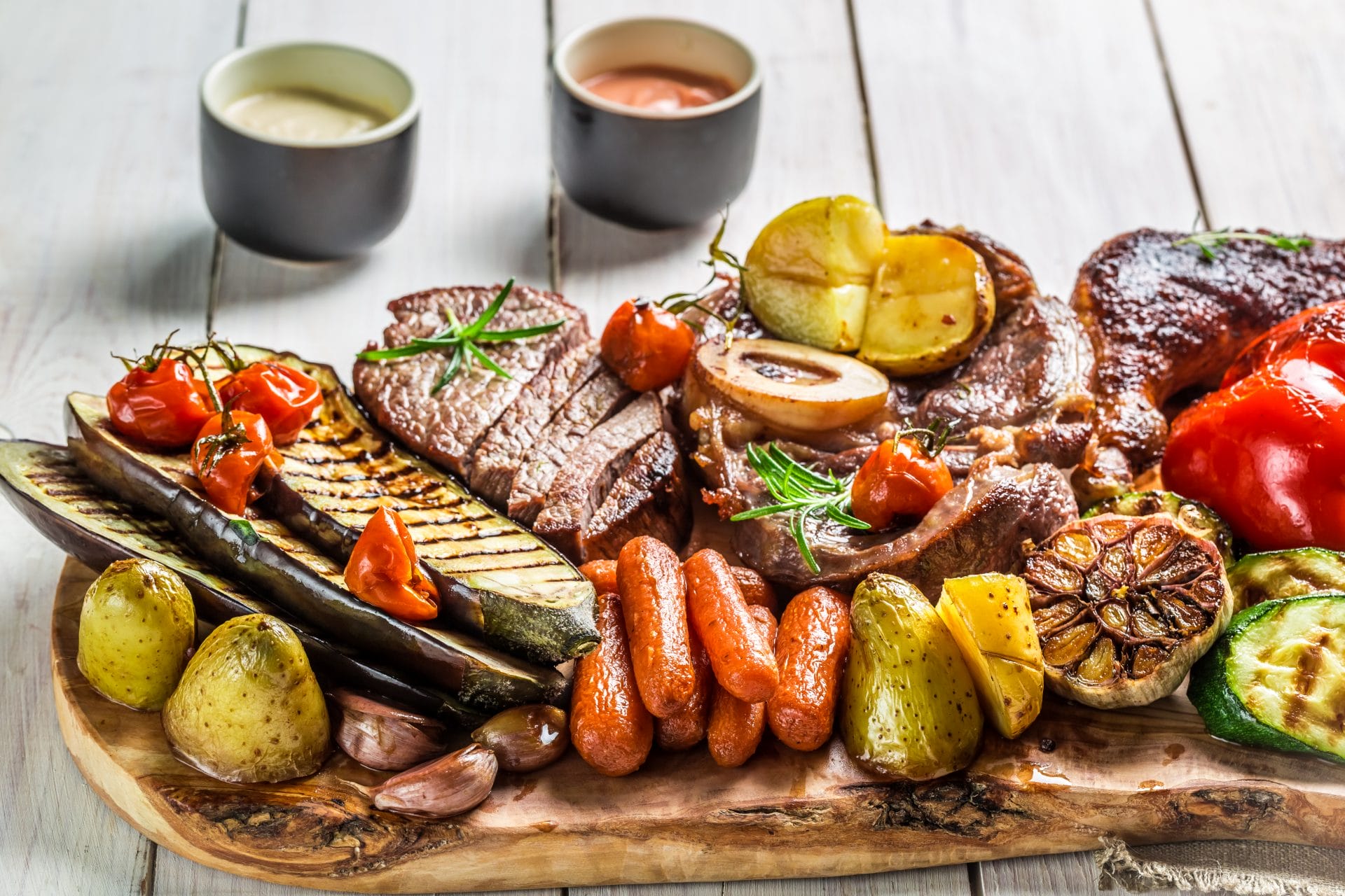 Grill And Chill With These BBQ Charcuterie Board Ideas - ICA